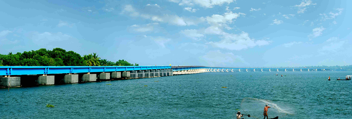 Vallarpadam Rail Bridge Construction in Kochi, 2009 | Construction ...